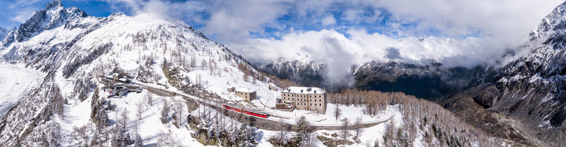 Chamonix : ski resort at the foot of Mont Blanc - Chamonix Sotheby's ...